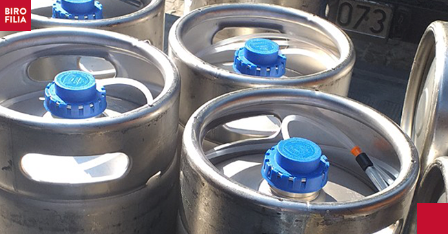 Skąd się biorą KEGI? : Birofilia